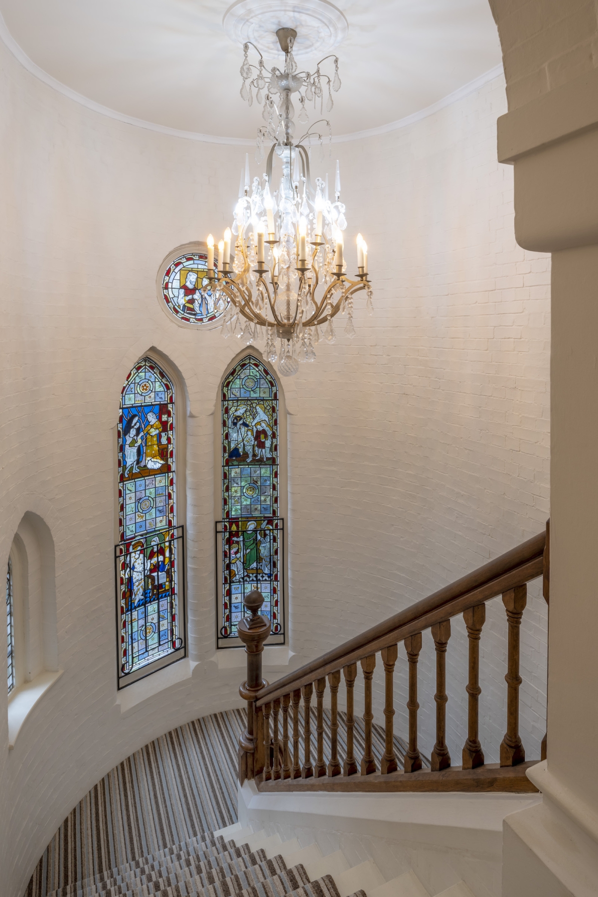 American family rents Hampstead ‘castle’ for £250k pa - Aston Chase